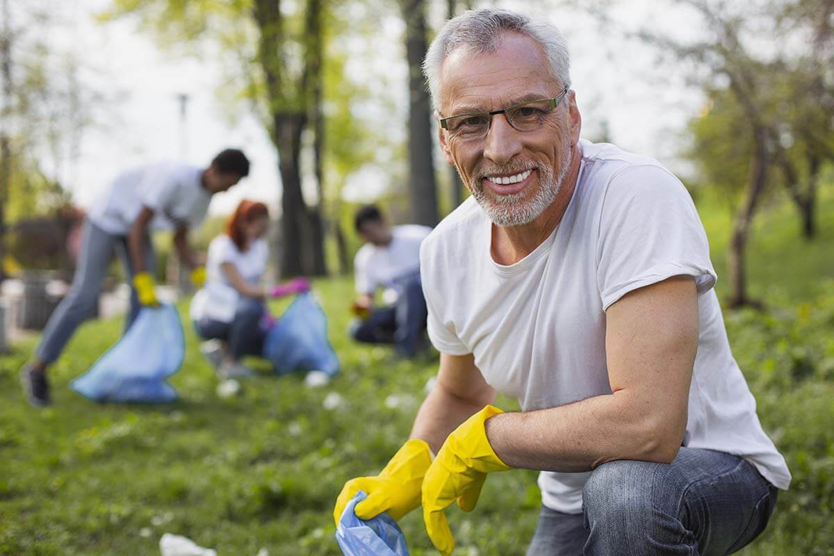 Seniors Making a Difference: Volunteering | Independent Living